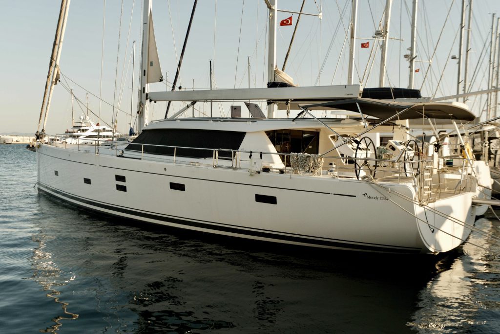 Moody 54 DS - Mora Yachts